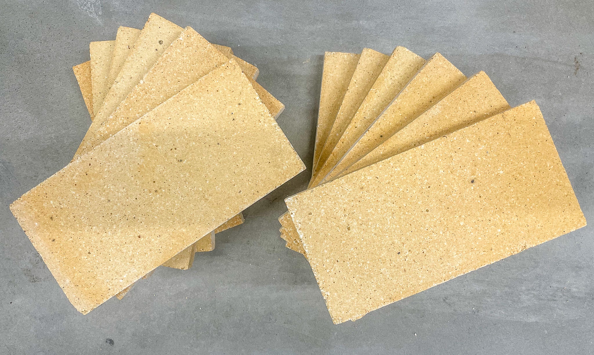 Fire Bricks 230 x 115 x 25mm, Lot of 12 Bricks – Primal Fires