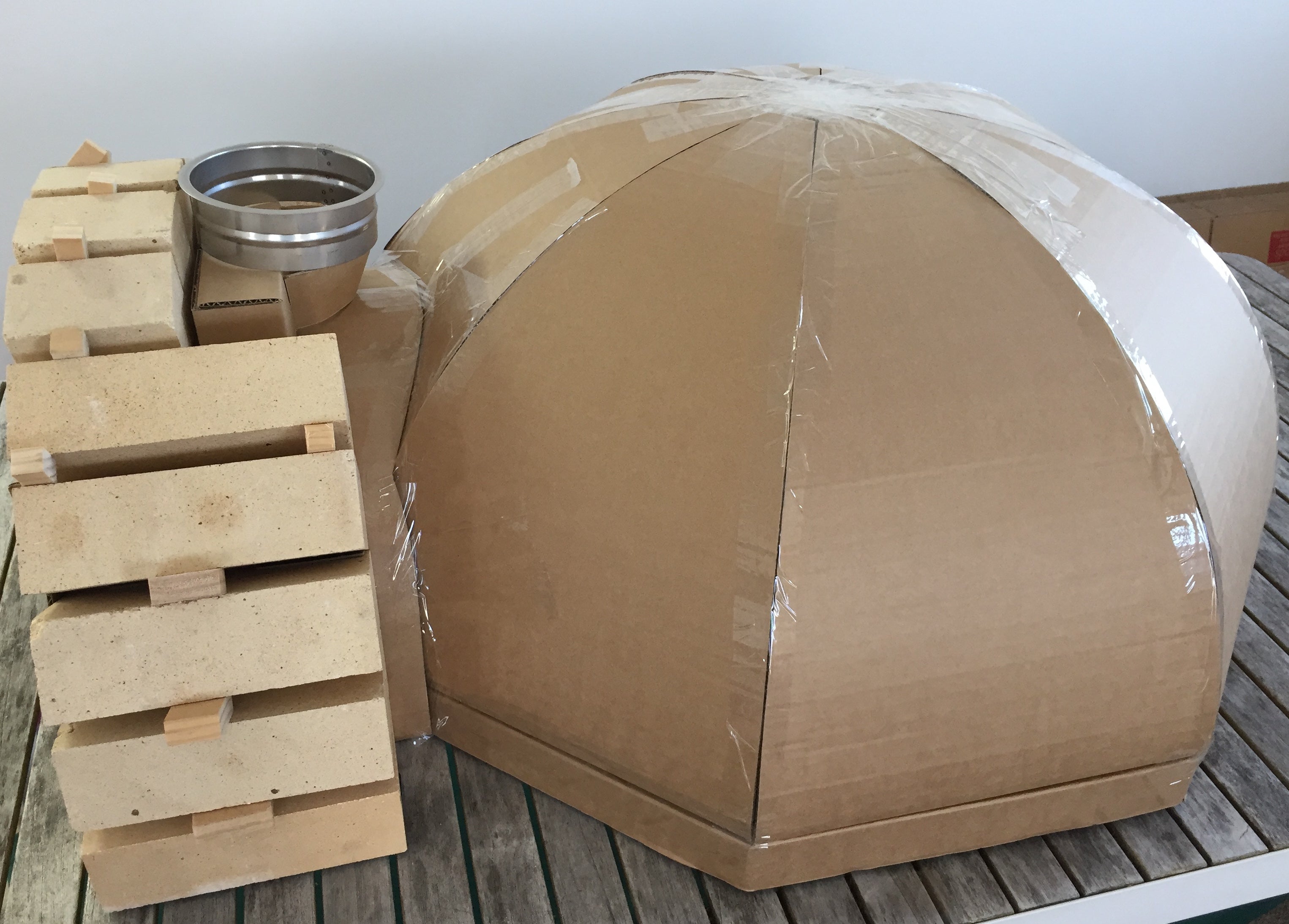 950mm Cardboard Mould - with arch bricks, vent former and SS flue star ...